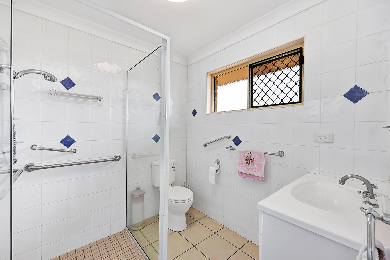 3 The Strand East Edge, Thabeban QLD 4670 - McGrath Knight Frank Wide ...